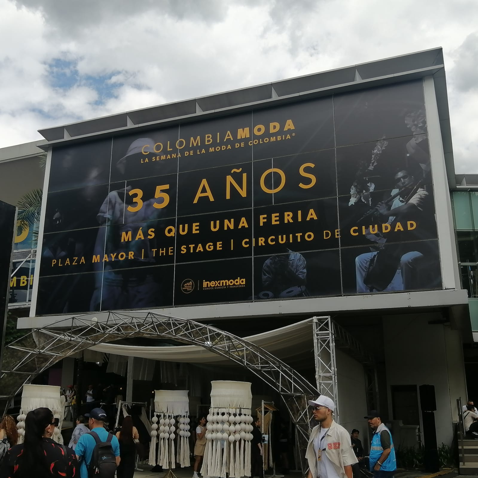 Circuito Ciudad: Medellín se Consolida como una Ciudad Inteligente en ...